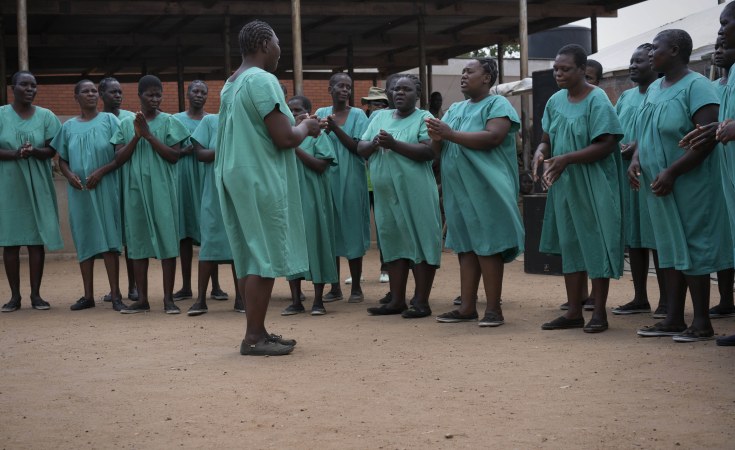 Zimbabwe: Journalists Donate Sanitary Wear to Chikurubi Female Prison ...