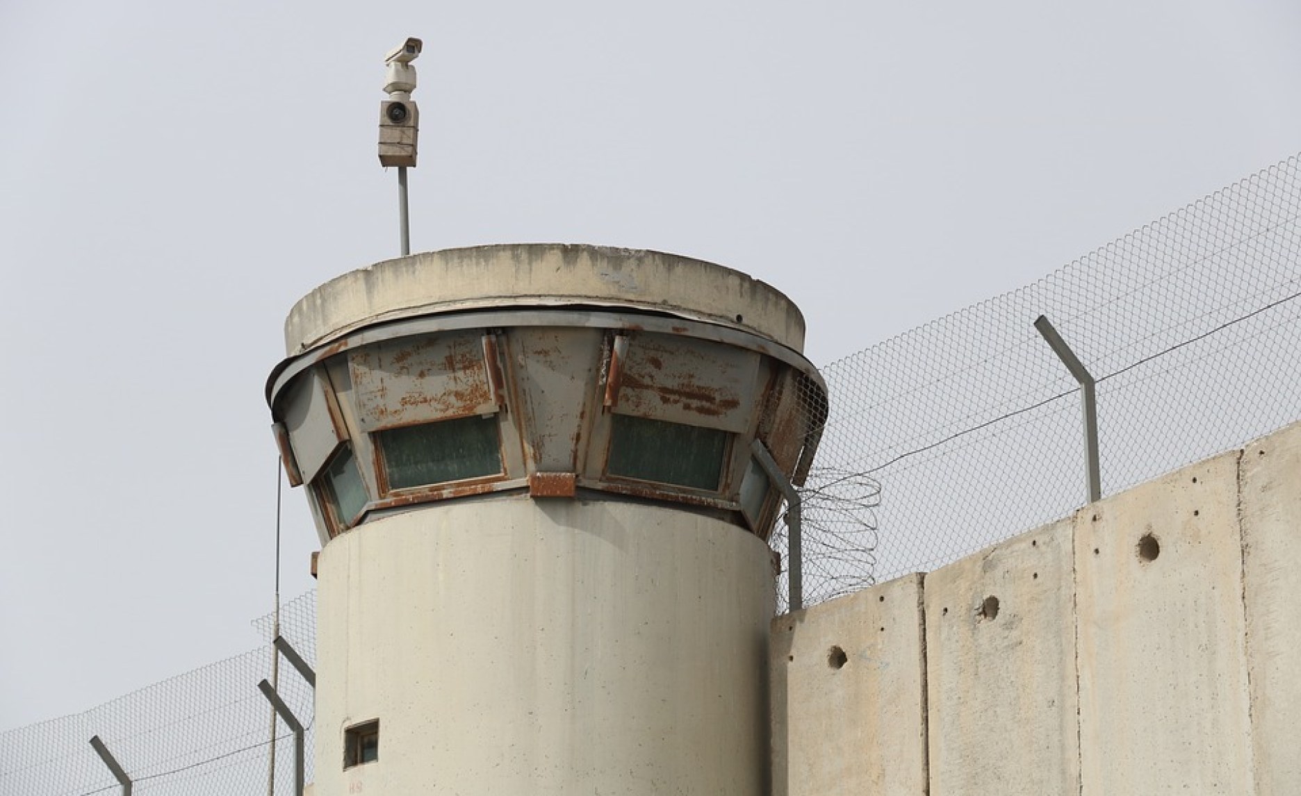 Africa: What's With Building All These High Walls? - allAfrica.com