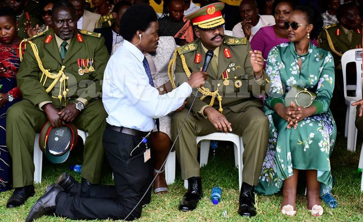 Uganda: Journalist Kneels to Interview President Museveni's Son ...